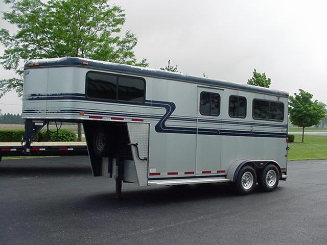 Used Hawk Horse trailers for sale - TrailersMarket.com